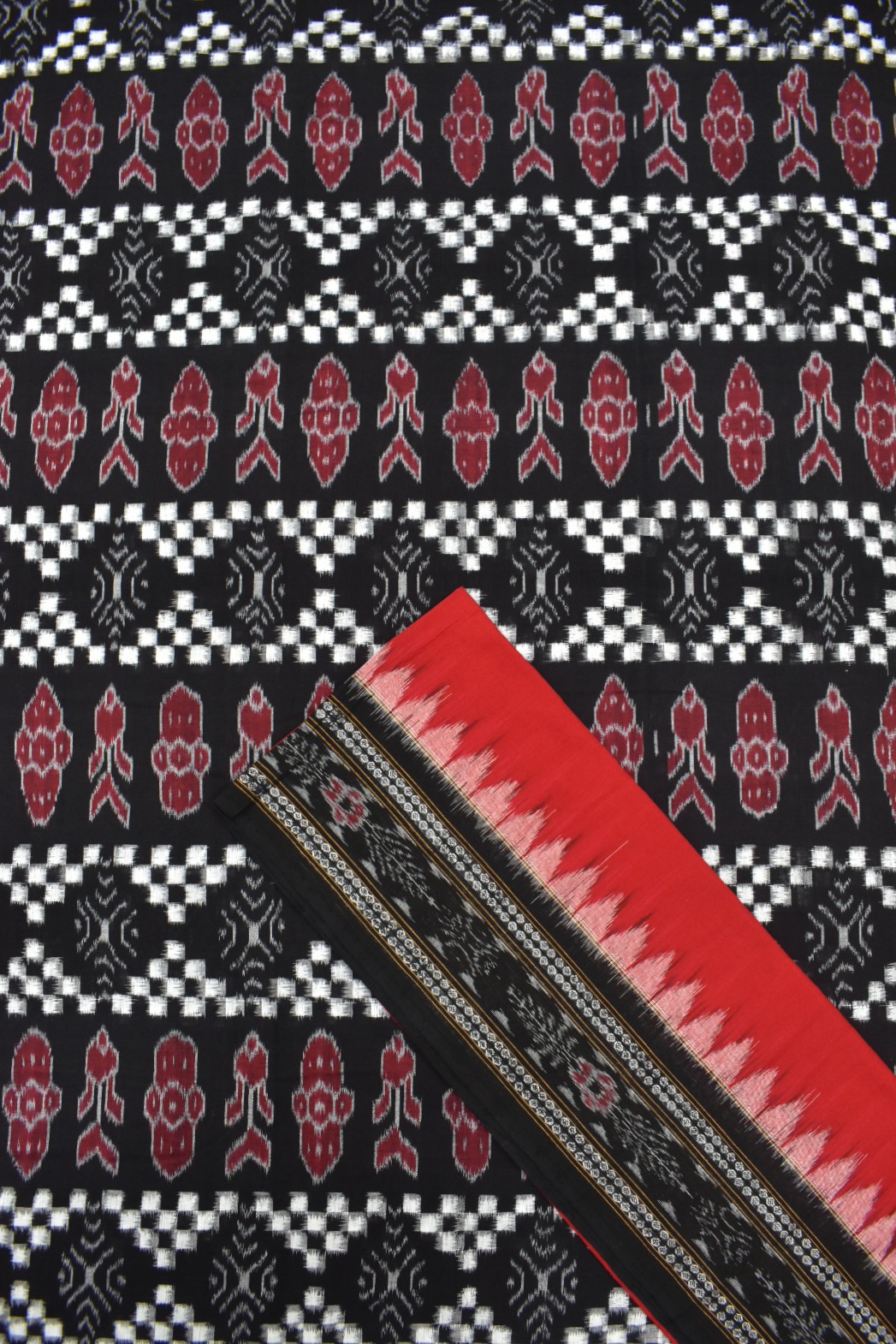 Black Colour Pasapali design Sambalpuri Handloom Cotton Dress Material ...